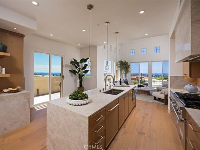 21 Splendore Dr, Newport Coast, CA 92657