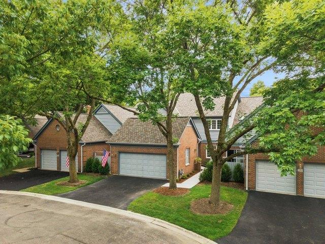 21 Stonehenge Ct, Burr Ridge, IL 60527