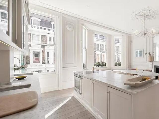21 Stafford Terrace, London, W8 7BH, United Kingdom | 3 bed apartment for rent #136265981 | Rentberry