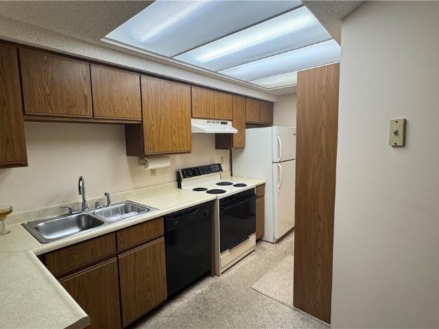 21 Stratford Green Drive 1