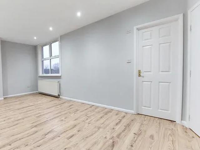 21 Summerstown, London, SW17 0HF, United Kingdom | 2 bed apartment for rent #136169121 | Rentberry