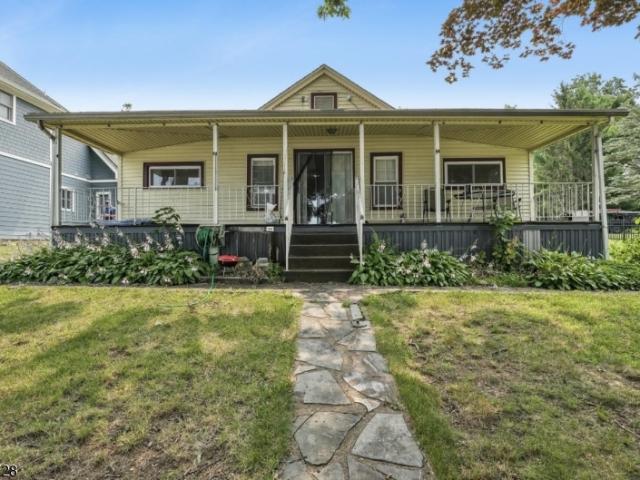 21 Sunset Ln