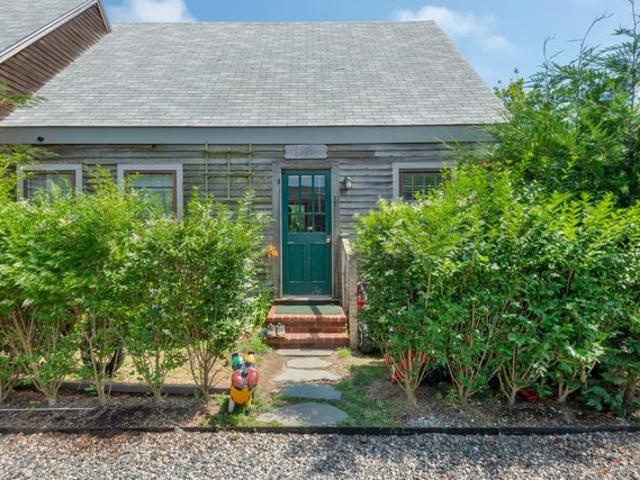 21A Pine Grove Rd Unit 2, Nantucket, MA 02554