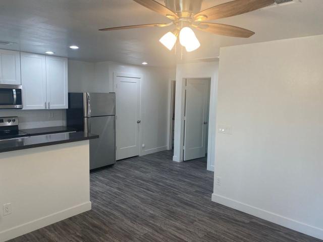 21st & Biltmore Apartments 2 Bedroom Apartment for Rent at 4332 N 21st St, Phoenix, AZ 85016