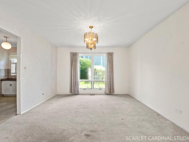21W061 Kensington Road