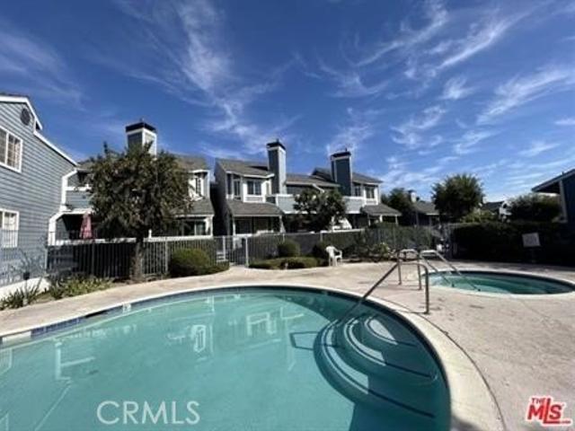 22040 Gault St Unit 50, Canoga Park, CA 91303