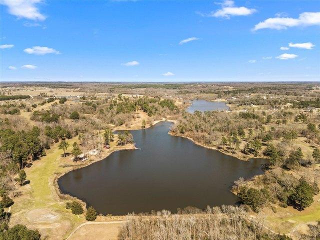 22049 FM 1995, Lindale, TX 75771