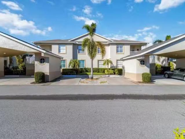 2204 Auburn Lakes Cir #2204, Venice, FL 34292 MLS A4603873