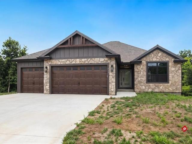 2204 Arbor Lane
