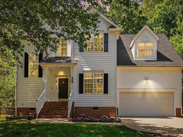 2204 Becketts Ridge Dr, Hillsborough, NC 27278