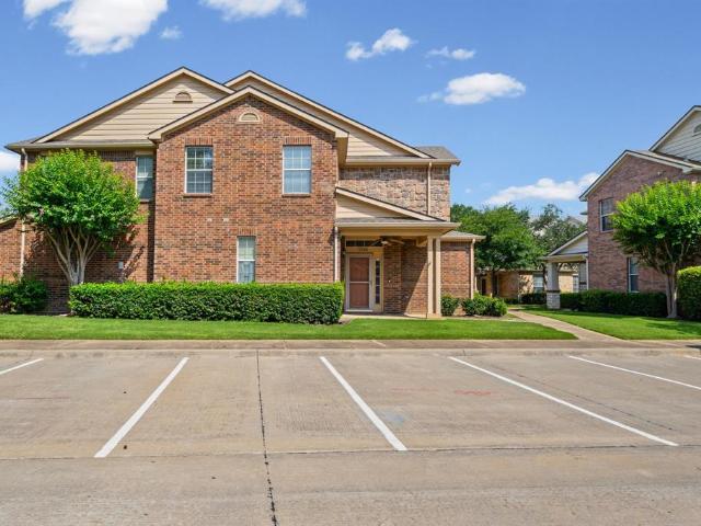 2204 Canterbury Park Drive
