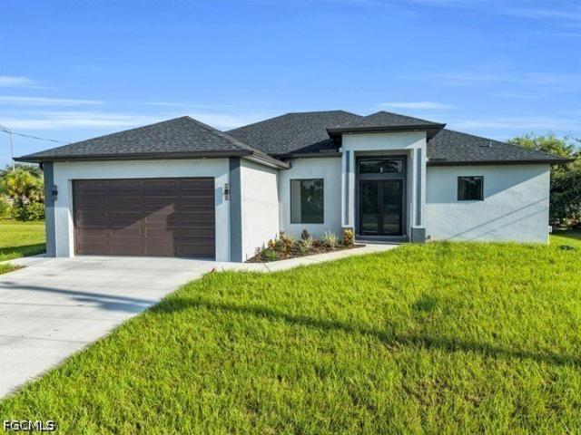 2204 E 7th St, Lehigh Acres, FL 33936
