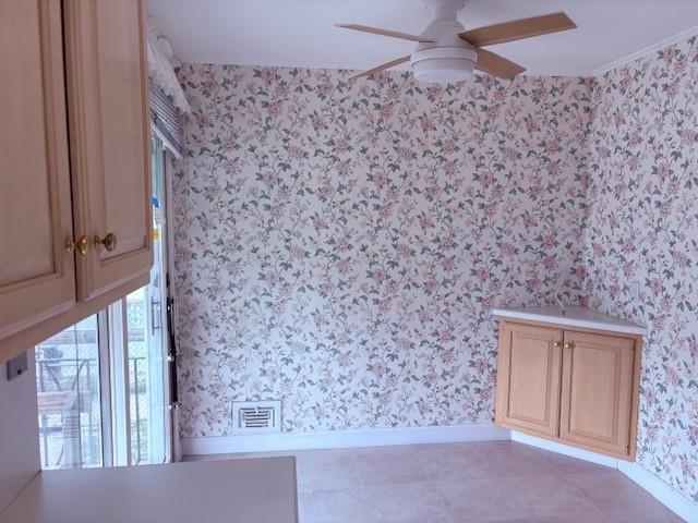 2204 East 59th Place