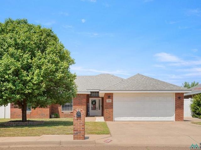 2204 Enloe Dr, Clovis, NM 88101