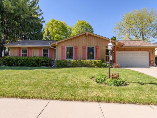 2204 Hunting Ridge Rd
