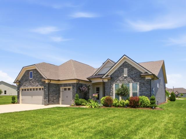 2204 Henderson Dr