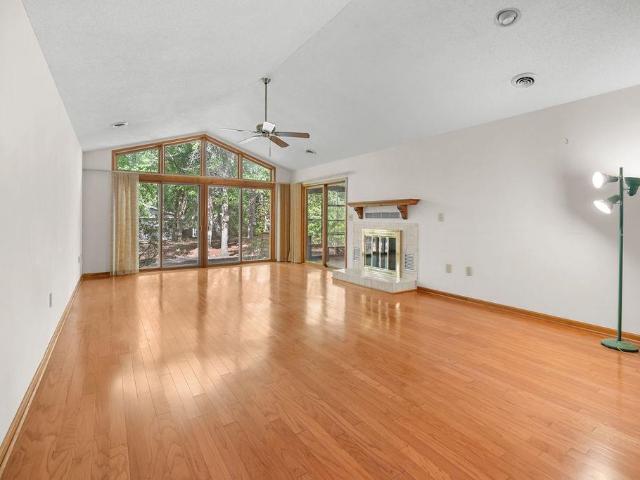 2204 Jefferson Circle