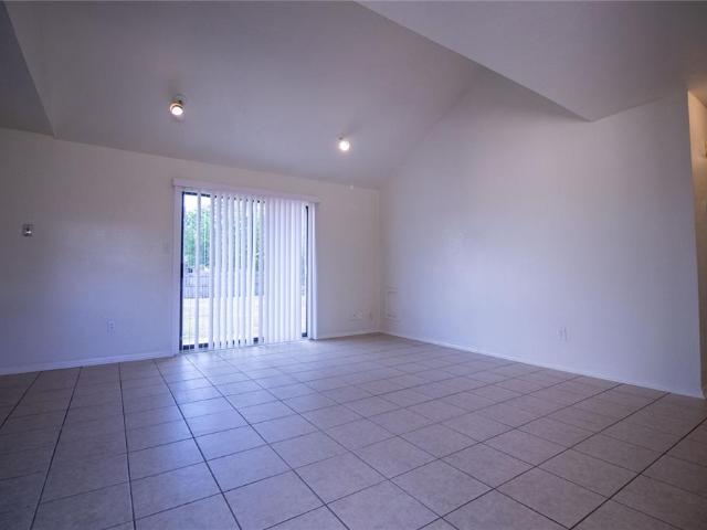 2204 Lafayette Drive