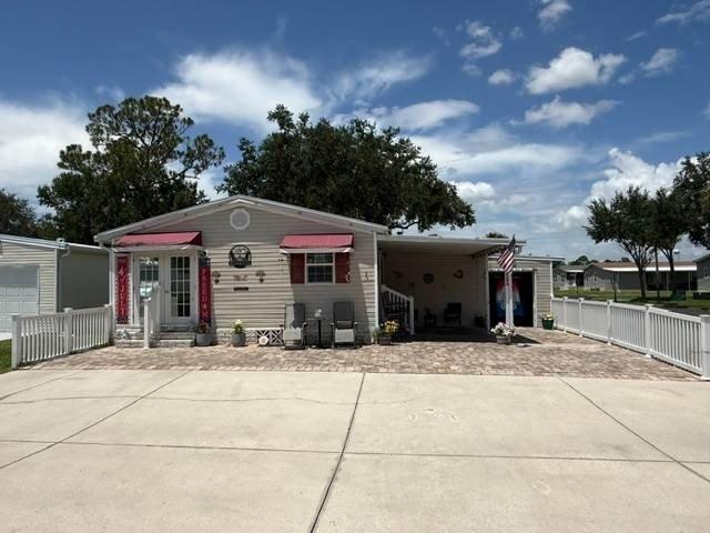 2204 Thoreau Dr, Lake Wales, FL 33898