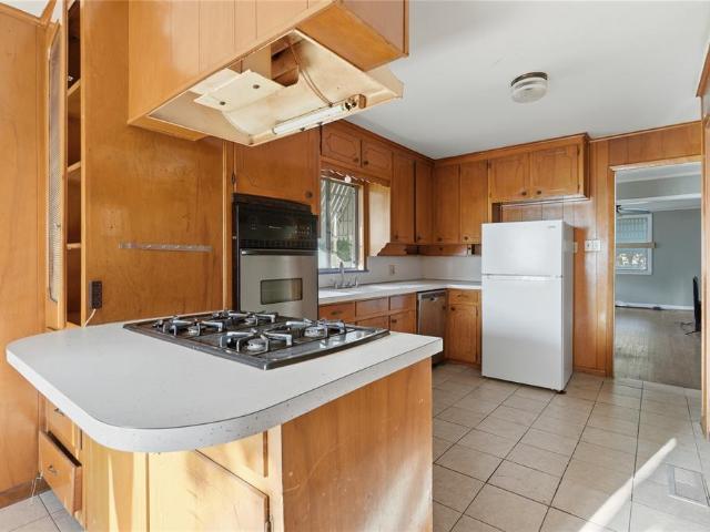 2204 Tierney Road