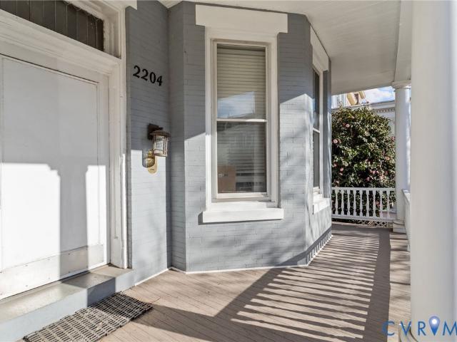 2204 W Grace Street