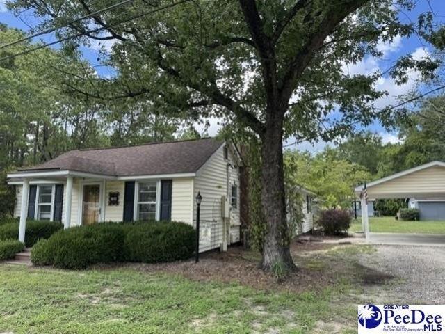 2204 W Old Camden Rd, Hartsville, SC 29550