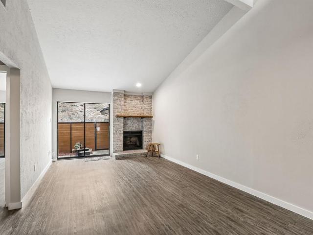 2204 W Park Boulevard # 2003