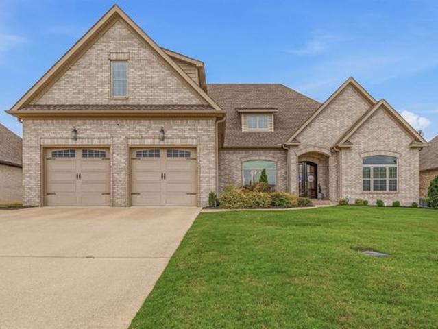 2204 Waynesboro Dr, Jonesboro, AR 72404
