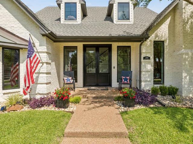 2204 Winding Hollow Lane