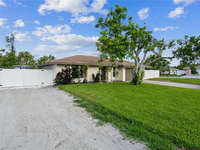 2204 78th St W, Bradenton, FL 34209 | MLS #O6346 | Compass