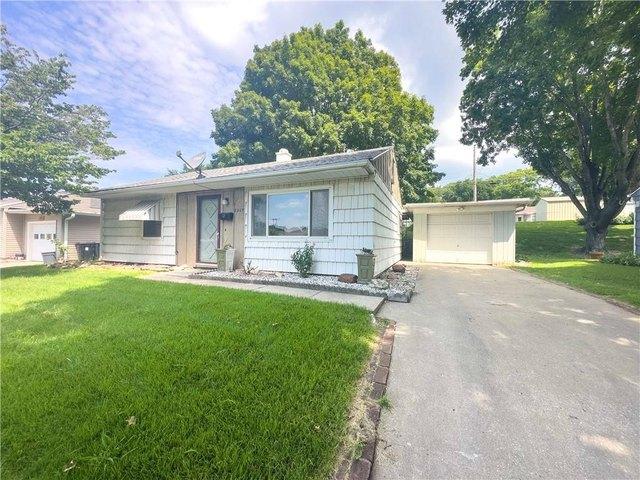 2205 Maple St, Saint Joseph, MO 64507