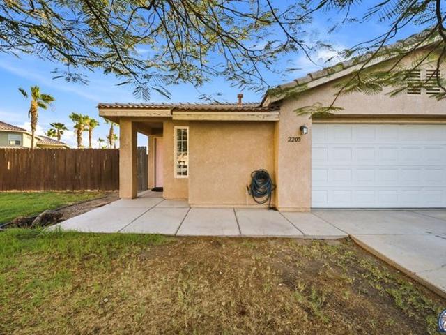2205 Monroe Ave, Calexico, CA 92231