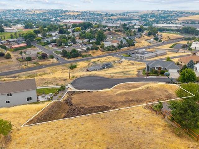 2205 NW Ingram Ln, Pendleton, OR 97801