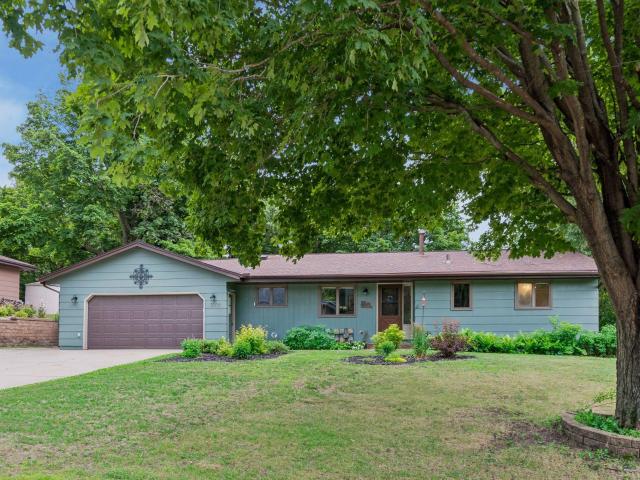 2205 Oakwood Drive