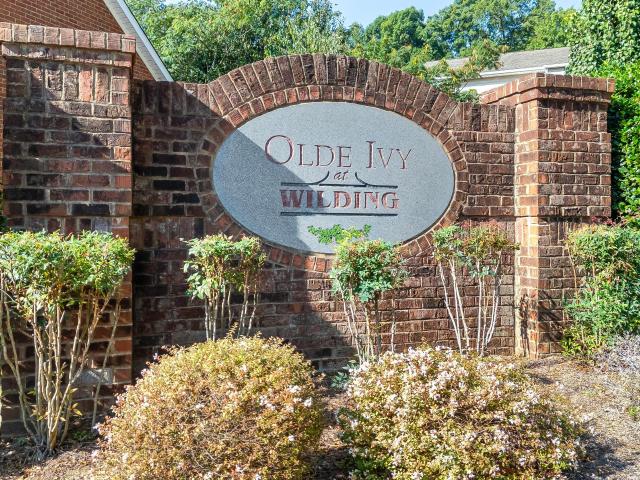 2205 Old Ivy Way