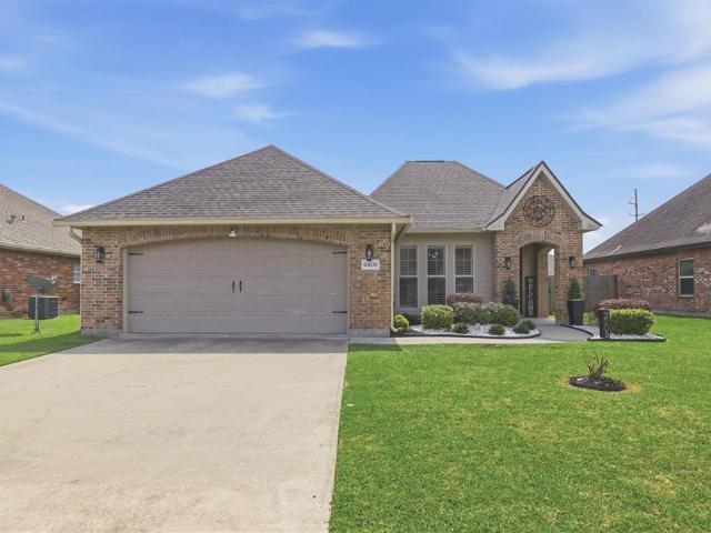 2205 Alexa Ln, Sulphur, LA 70663 | MLS #SWL26001 | Compass