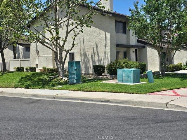 2205 Cahuilla St, Colton, CA 92324