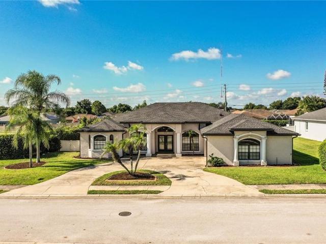 2205 Chesterfield Cir, Lakeland, FL 33813