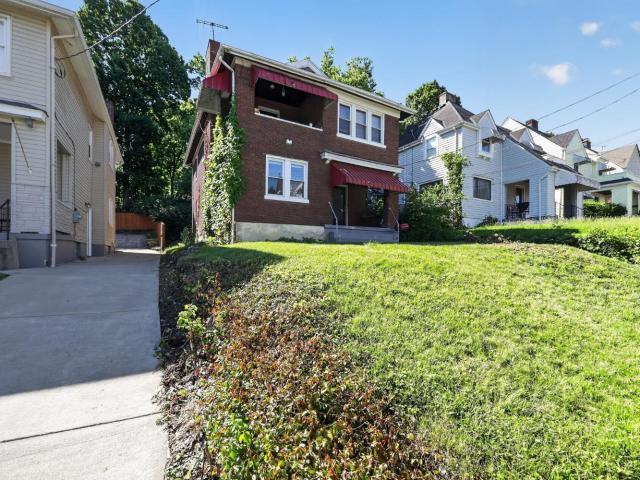 2205 Crane Avenue