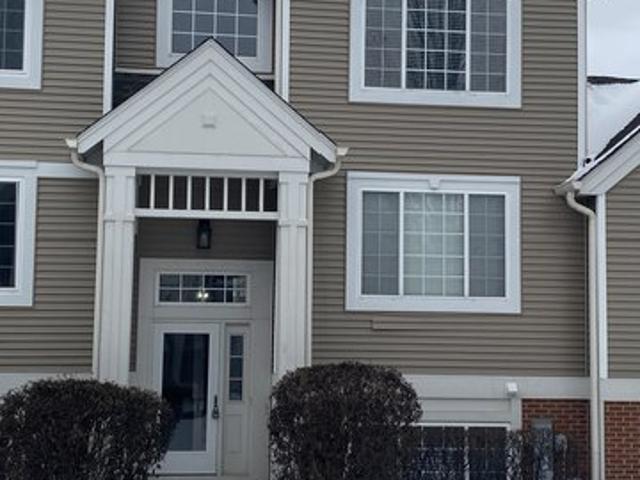 2205 Daybreak Dr, Aurora, IL 60503