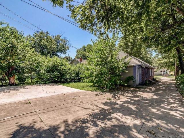 2205 E 8th St Duplex 1 Bedroom Apartment for Rent at 2205 E 8th St, Tulsa, OK 74104