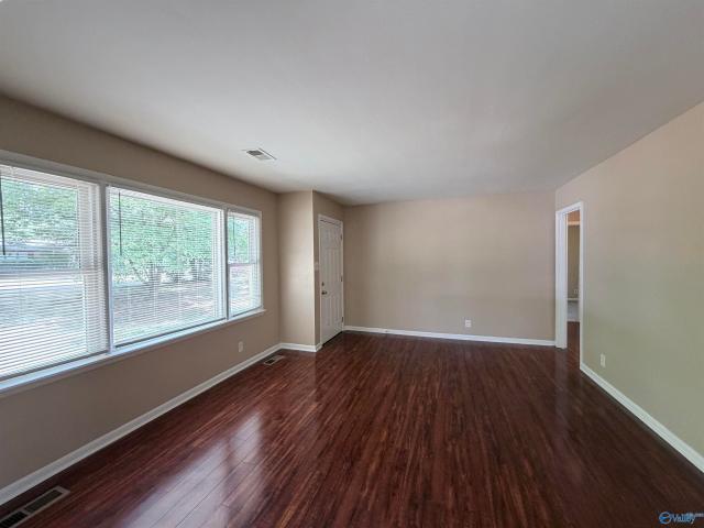 2205 Glen Iris Road