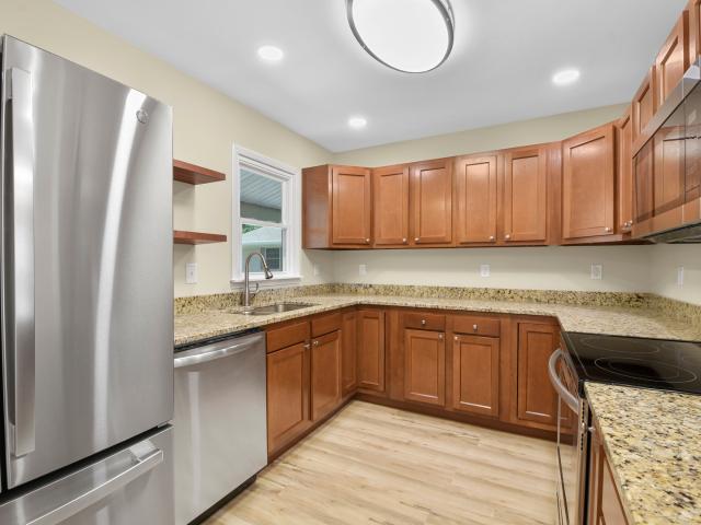 2205 Glenoak Drive