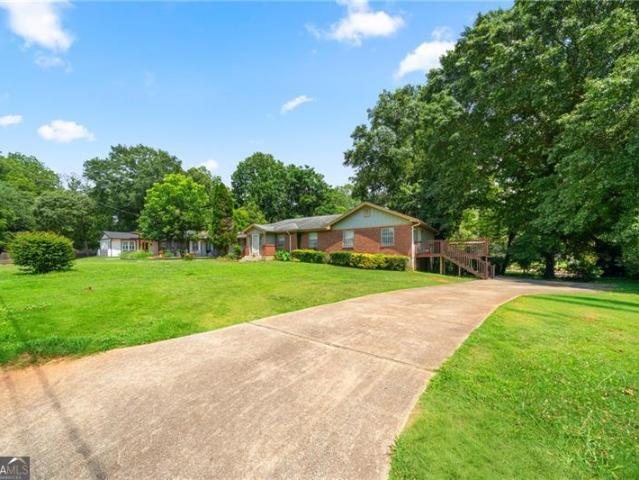 2205 Loring Court