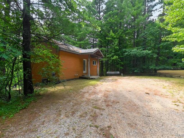 2205 Sugar Woods Trail