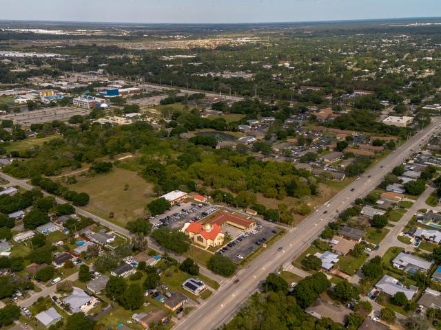 2205 S 25th St, Fort Pierce, FL 34947 | MLS #R11128