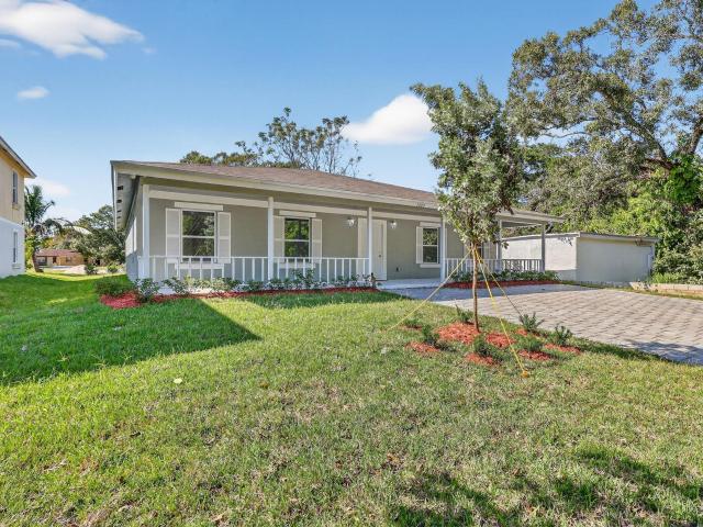 2205 S 33rd St, Fort Pierce, FL 34947 | MLS #F10544