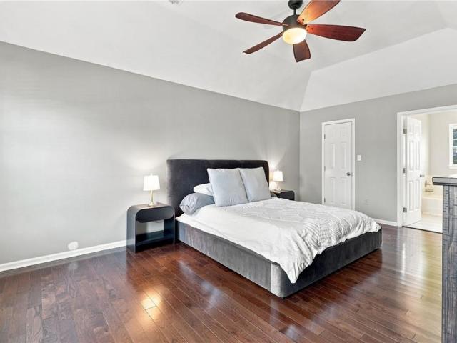 2205 Sleeper CT