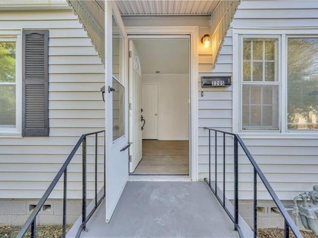 2205 Texas Ave, Savannah, GA 31404