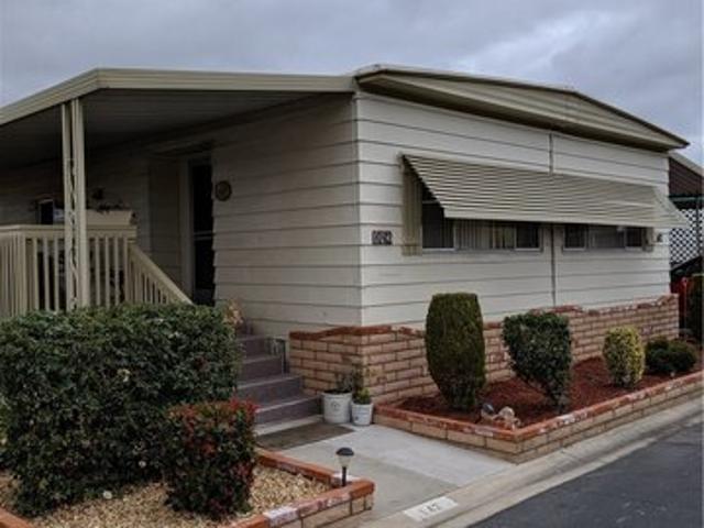 2205 W Acacia Ave Spc 142, Hemet, CA 92545